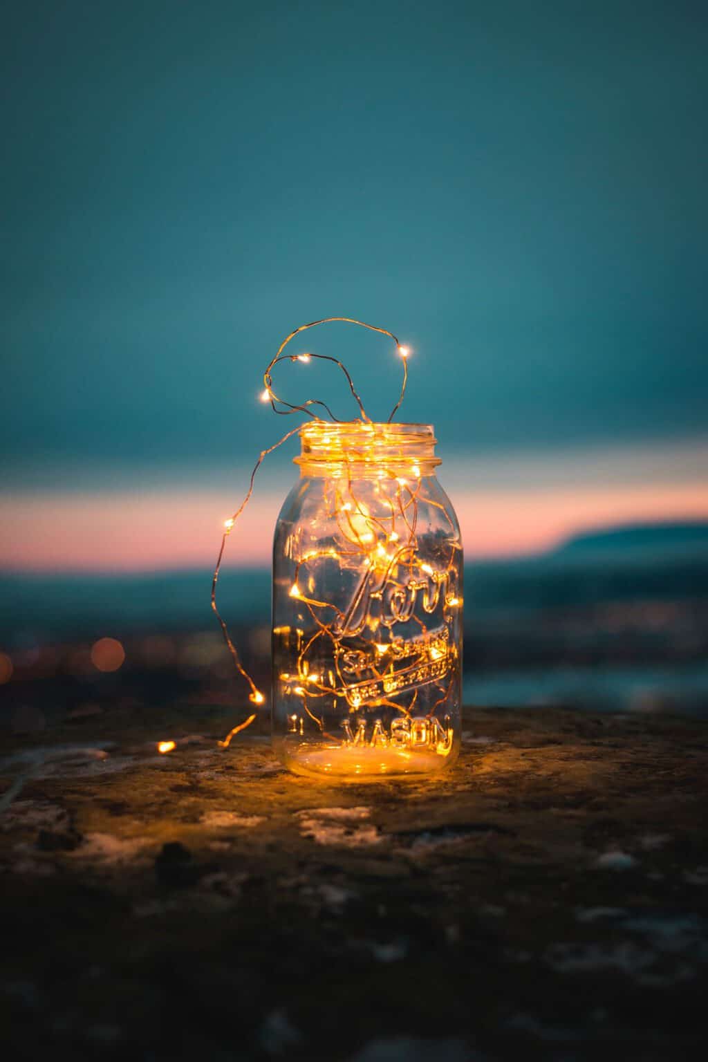 18 Cool and Amazing DIY Mason Jar Light Projects for Homes | SawsHub