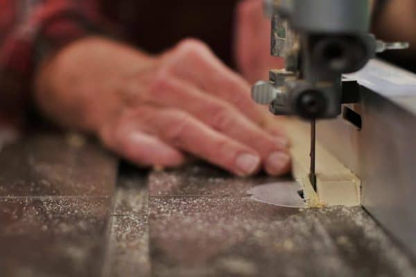 Simple, Easy Guide for How to Use a Band Saw | SawsHub
