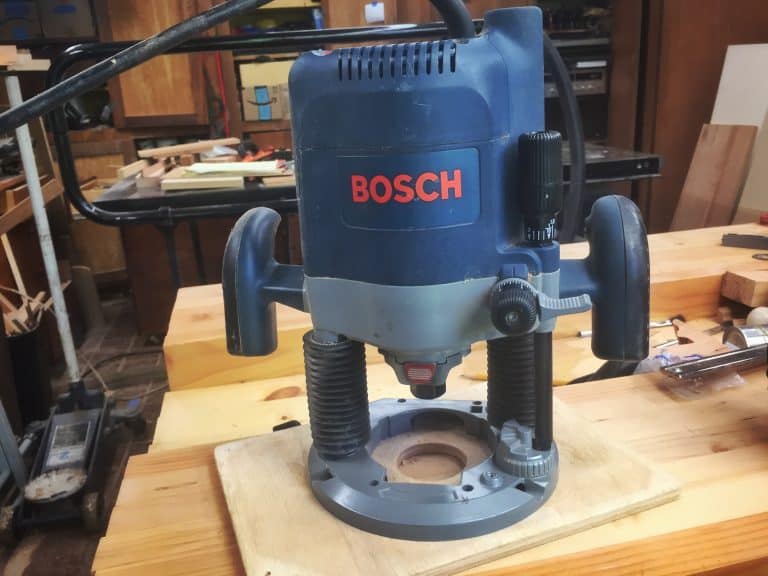 Plunge Router vs Fixed Router - Which Do You Need? | SawsHub