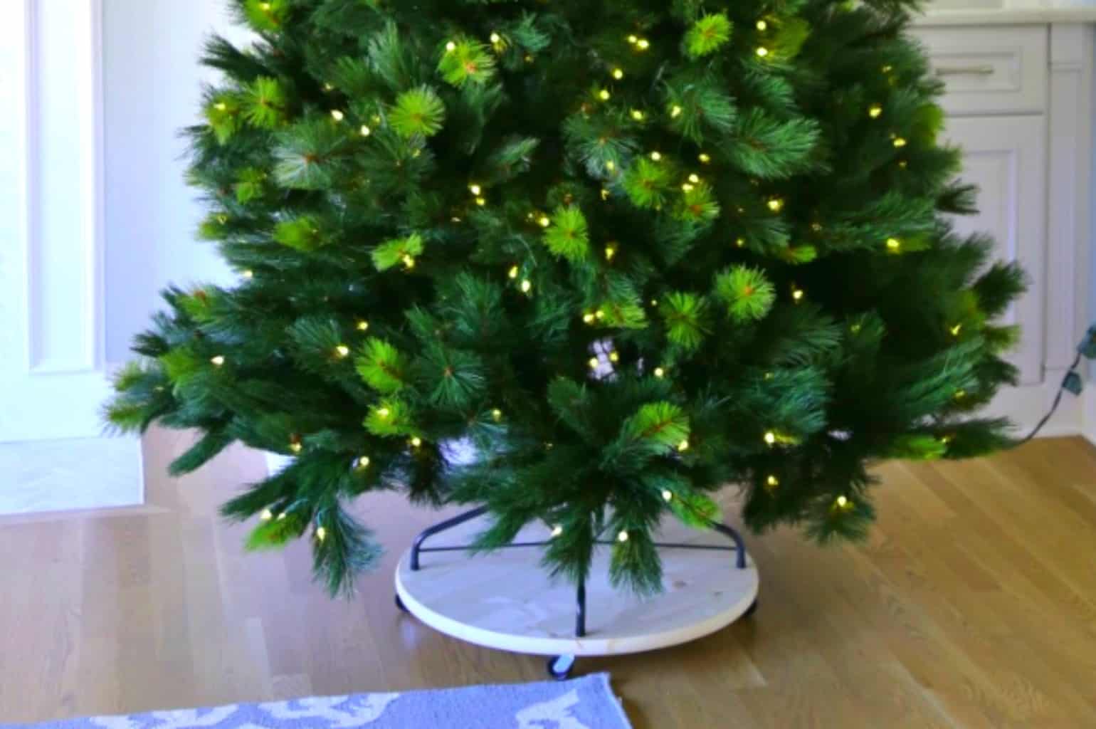 17 DIY Christmas Tree Stand Ideas For The Holiday Season SawsHub 17-diy-christmas-tree-stand-ideas-for-the-holiday-season-sawshub