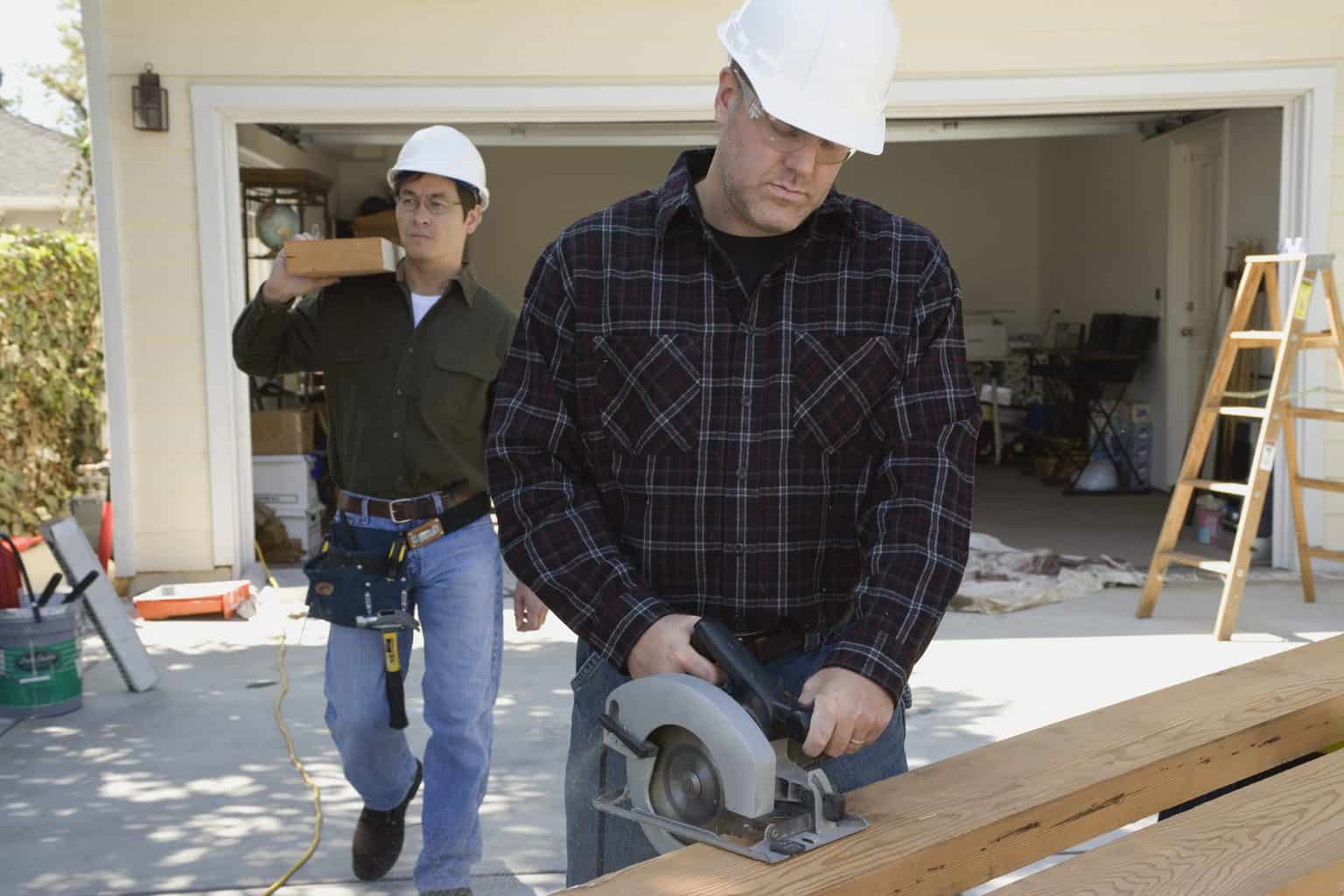 How to Cut a 4x4 Post with a Circular Saw | SawsHub