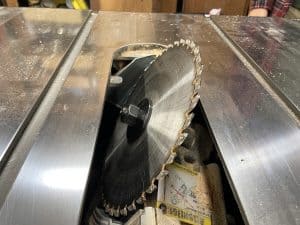What Is Runout on a Table Saw Arbor? | SawsHub
