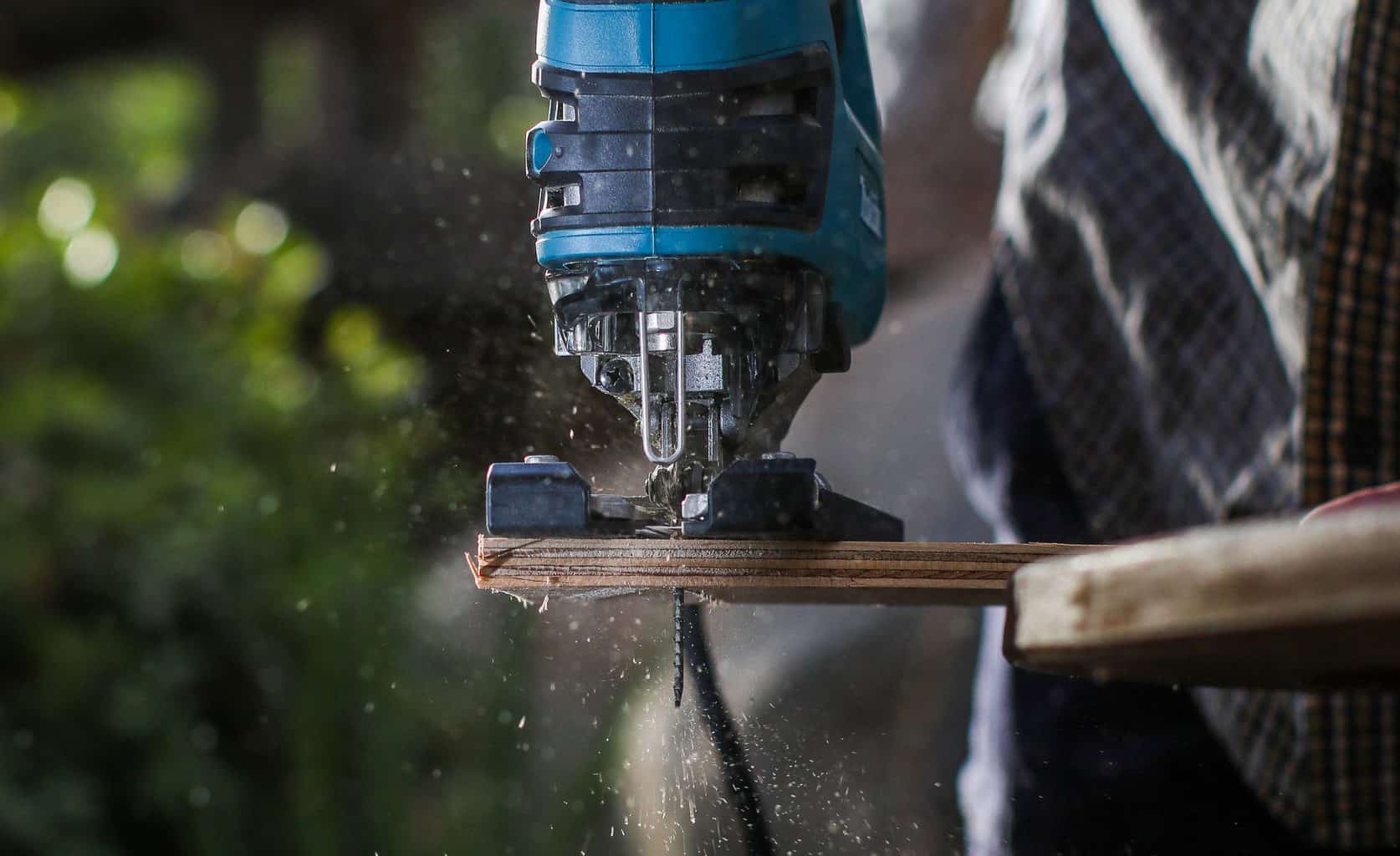 How Do You Cut Hard Plastic Without Breaking It? | SawsHub