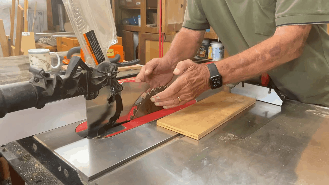 Table Saw Blade Direction Guide | SawsHub