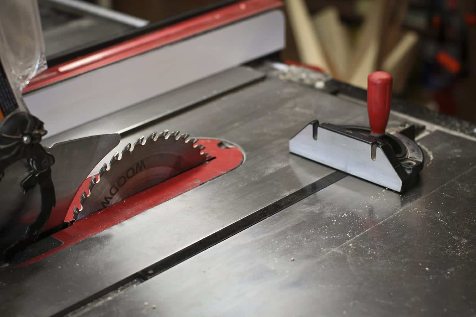Best Table Saw Miter Gauges [2024 Review] | SawsHub
