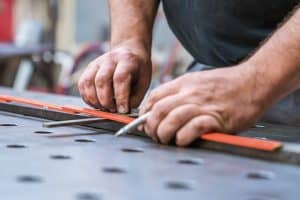 How to Cut Wire Shelving | SawsHub