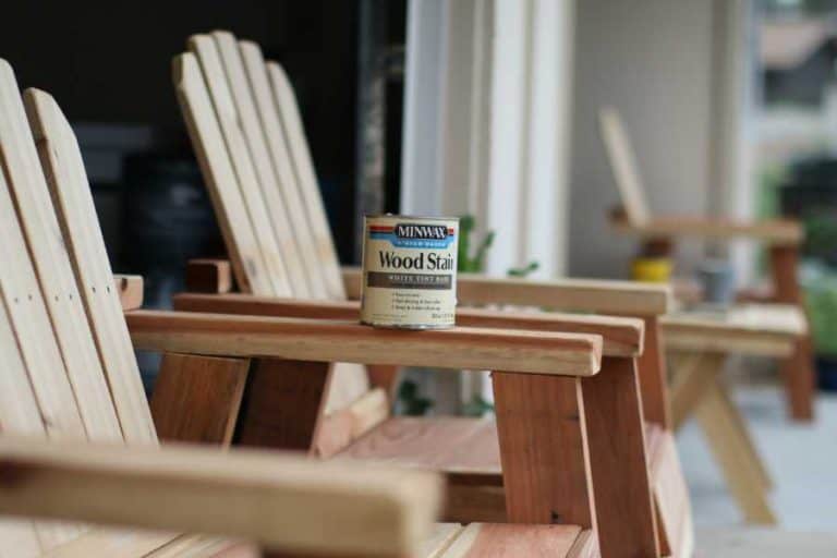 Varnish vs Stain | SawsHub