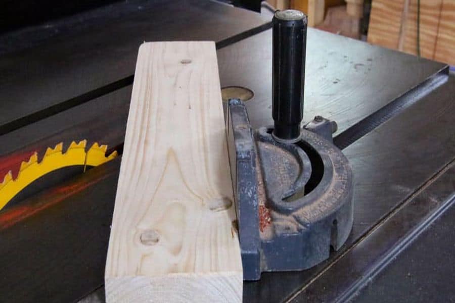 Best Table Saw Miter Gauges [2023 Review] | SawsHub