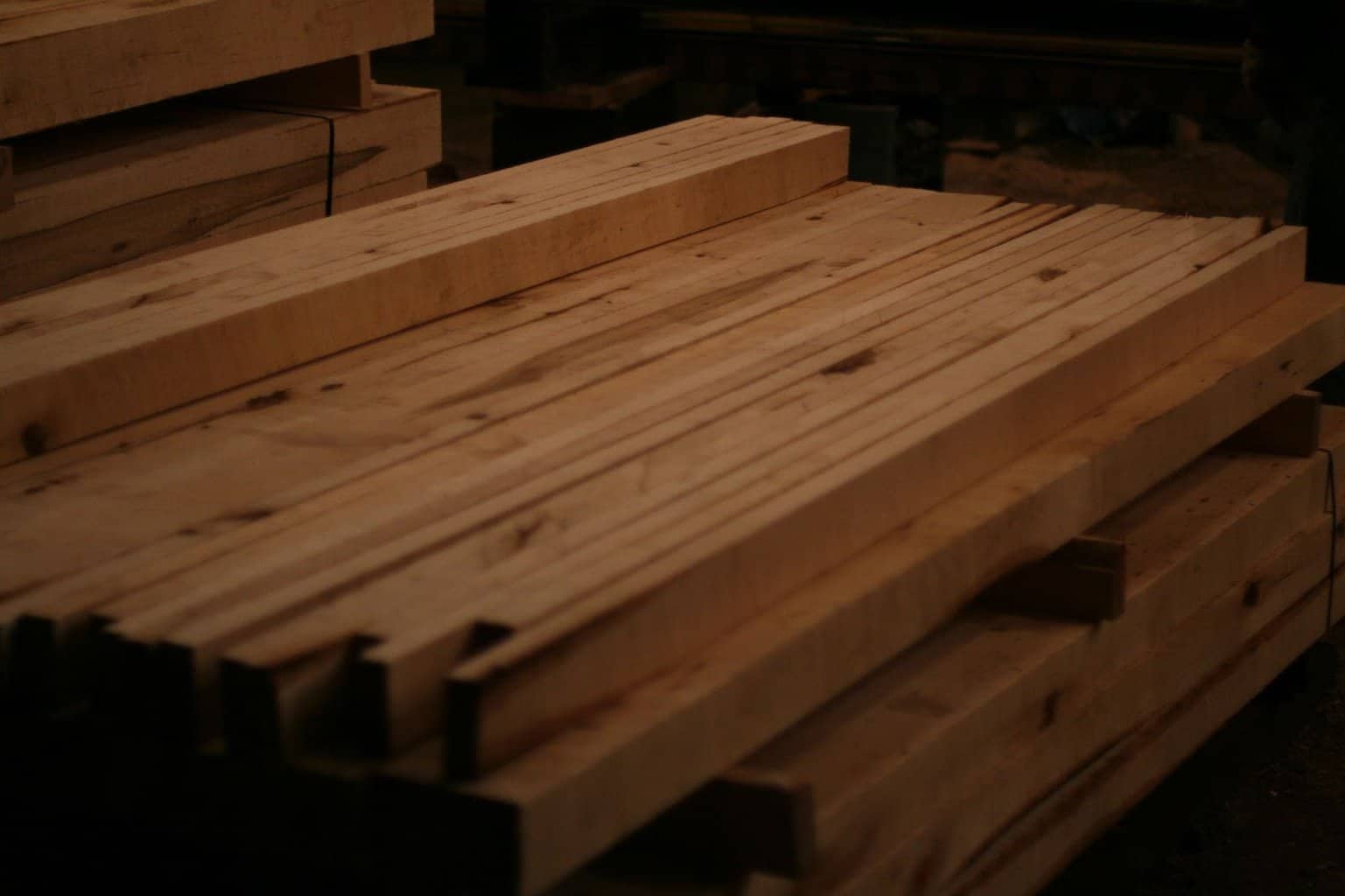 How to Prevent Wood from Warping | SawsHub