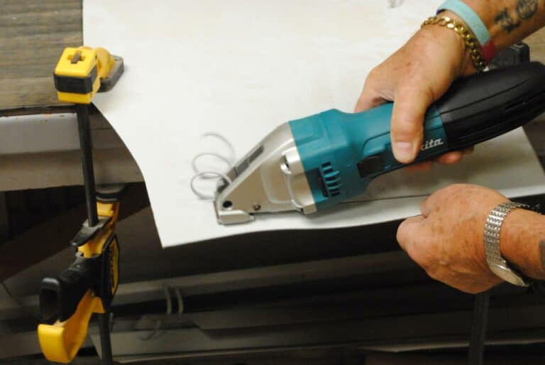 How To Cut Metal With Scissors | SawsHub